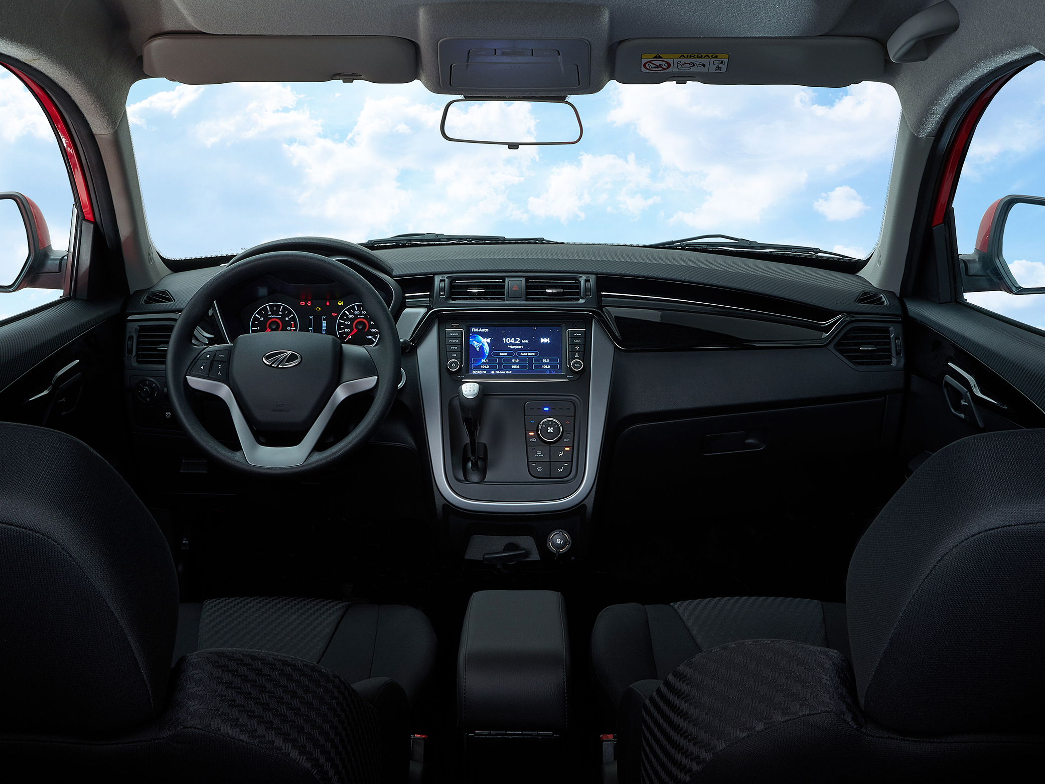 Mahindra KUV100 Crossover Suv Economico Mahindra Italia Mahindra KUV100 Crossover Suv Economico Mahindra Italia